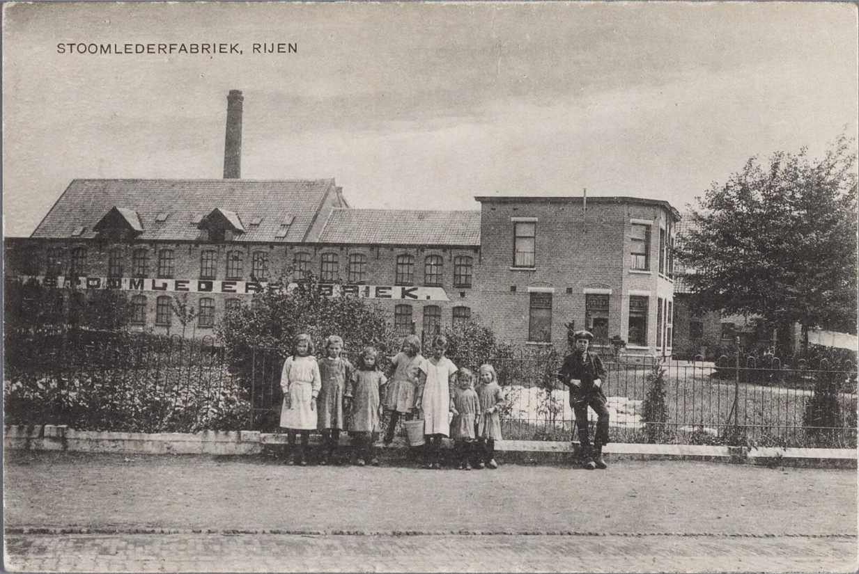 About us - Rompa Leather